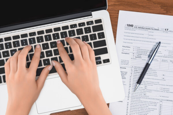W-4 vs W-2 Forms: Learn the Differences | FormPros
