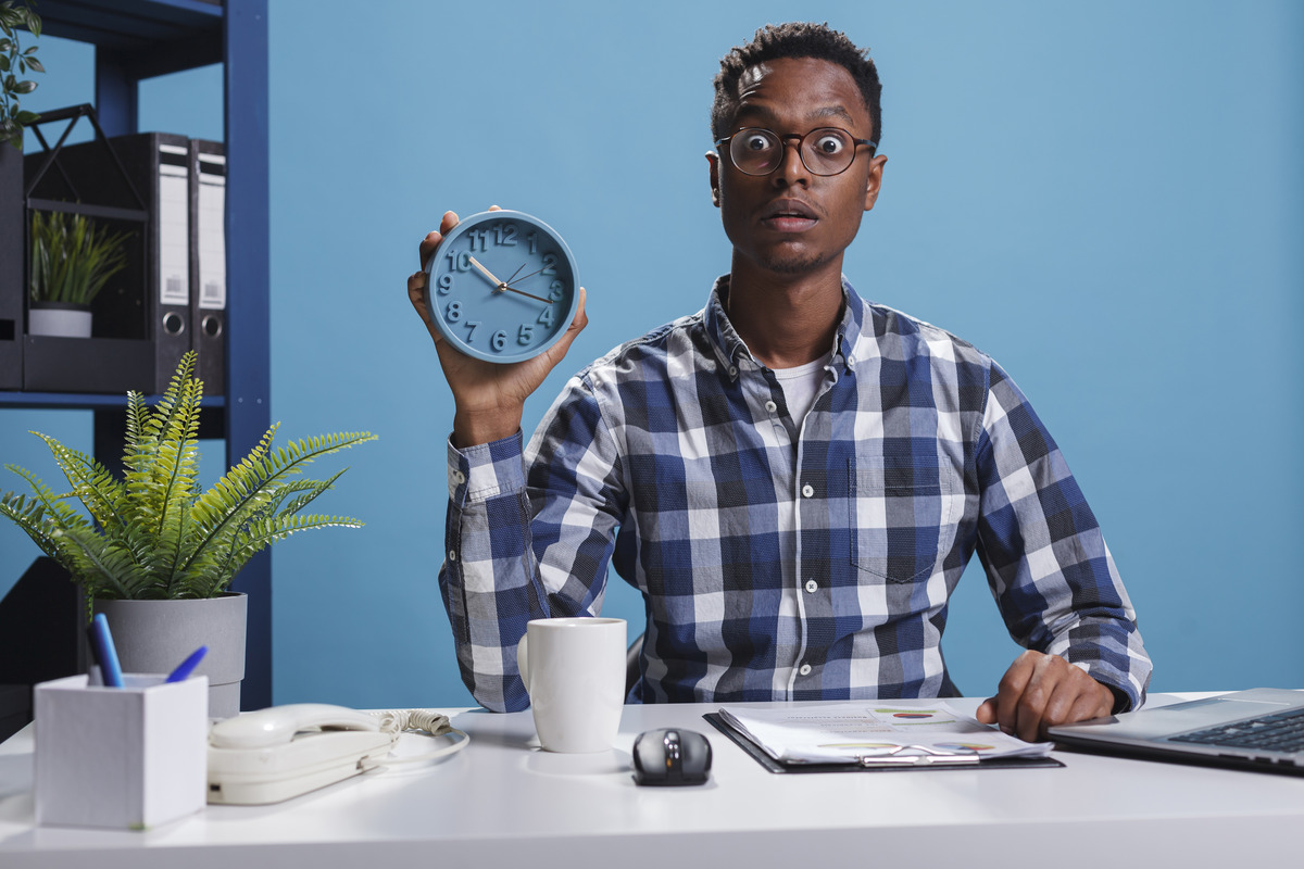 Create a Free Employment Agreement Generator | Form Pros